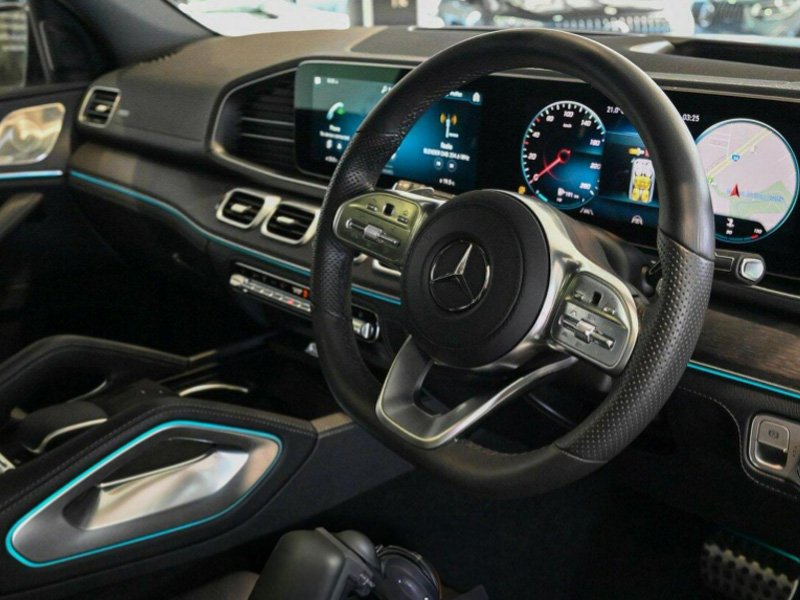 Mercedes GLS Chauffeur Car Melbourne | Signature Chauffeured Cars